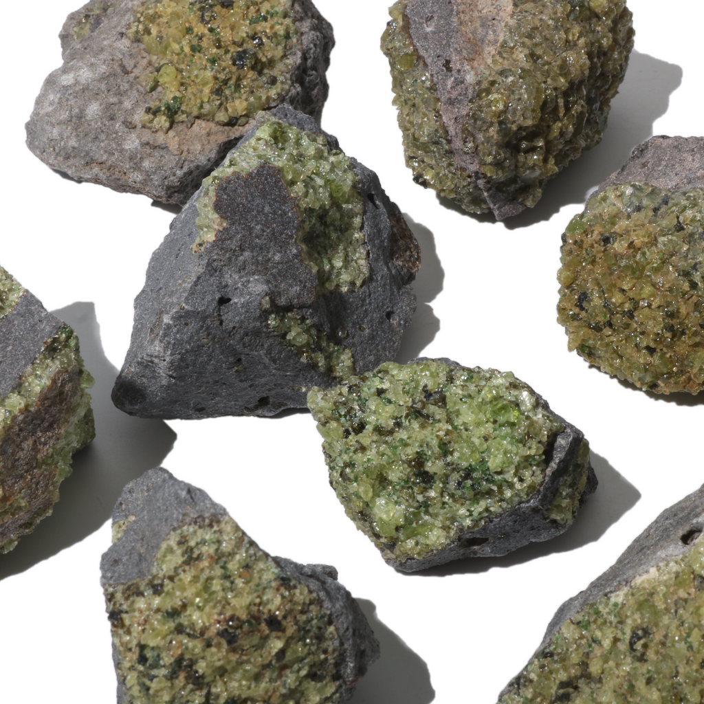 Peridot Clusters on Basalt - 1 kg Flat – Stonebridge Imports
